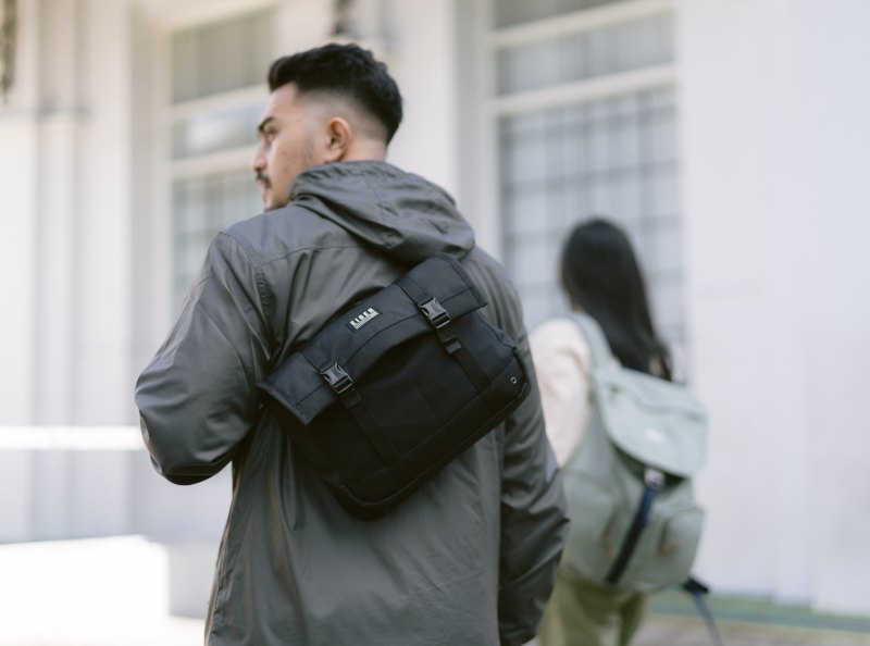 10 Rekomendasi Tas Selempang EIGER Terbaik 2022