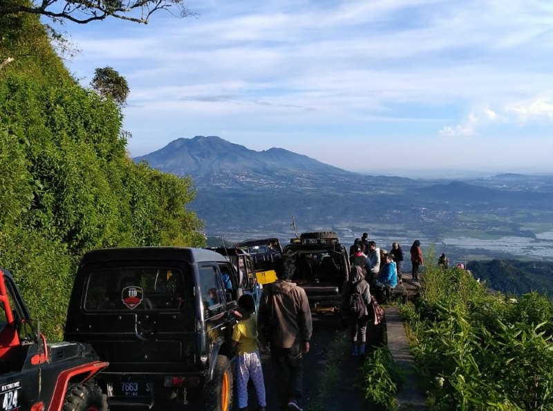 12 Rekomendasi Gunung di Semarang & Info Jalur Pendakian
