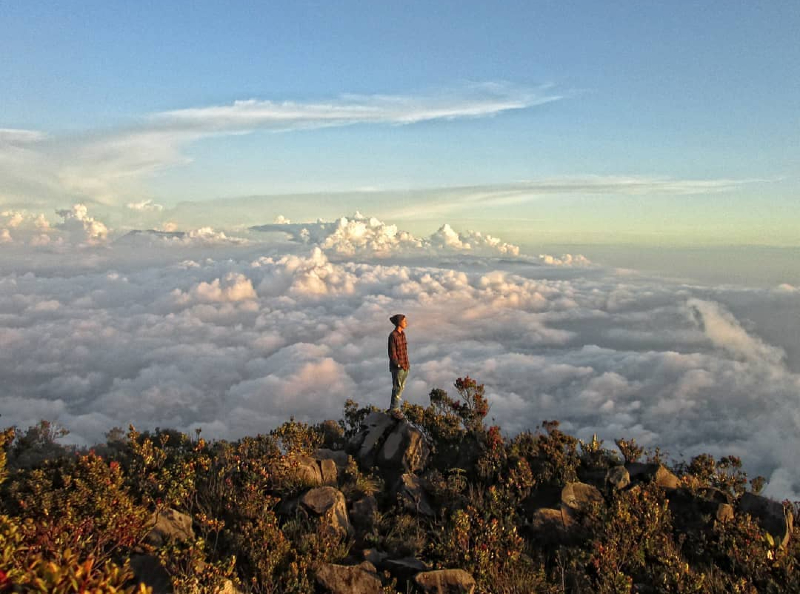 Pesona Gunung Talamau dan Jalur Pendakiannya, Cek yuk!