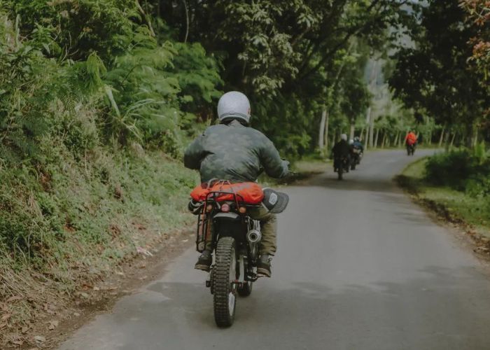 11 Tips Melakukan Motor Trail Touring Agar Aman dan Nyaman