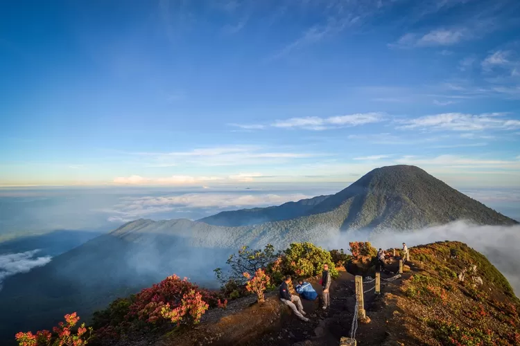 Eigerian, ini Seven Summit Jawa Barat yang Aman untuk Didaki