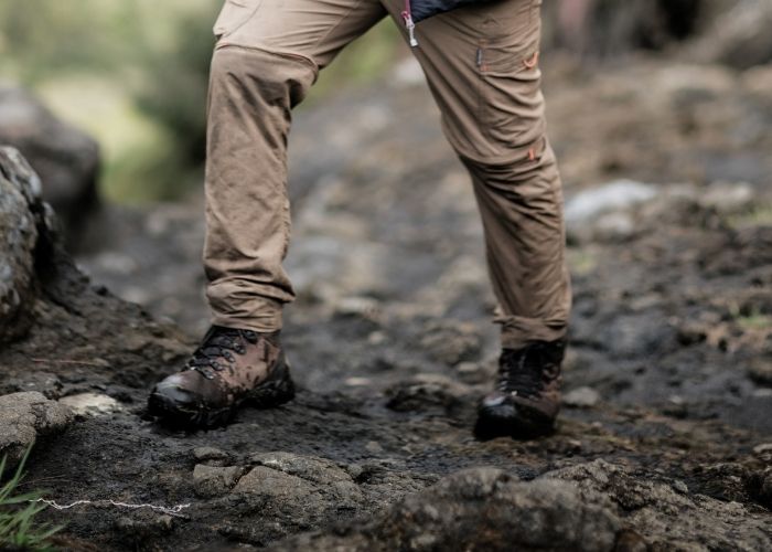 Mengenal Jenis dan Tipe Sepatu untuk Aktivitas Pendakian