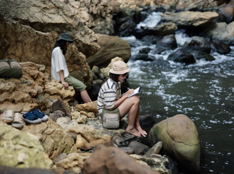 Rekomendasi Outfit EIGER WS Buat Main ke Curug - Blog