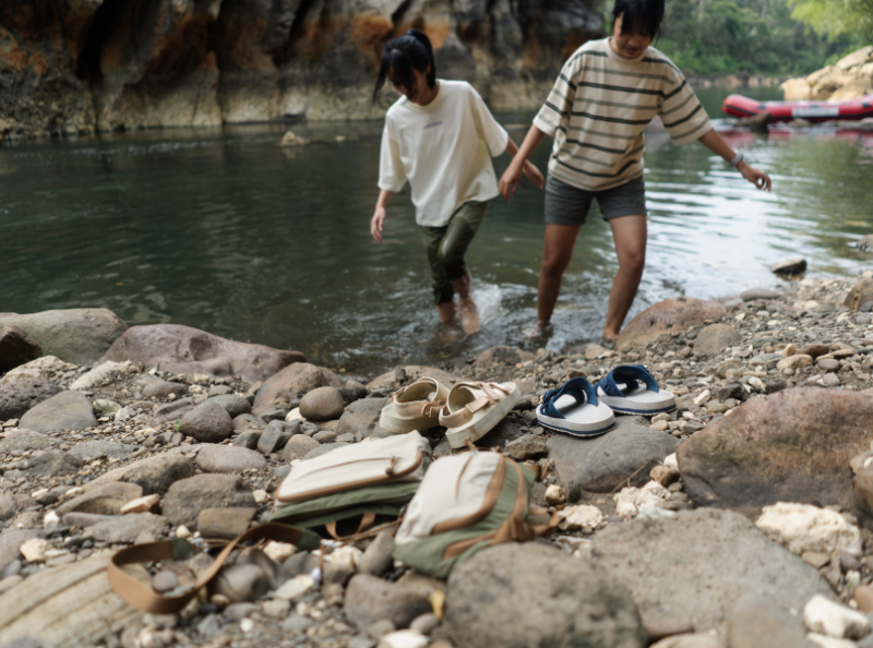 Rekomendasi Outfit EIGER WS Buat Main ke Curug - Blog