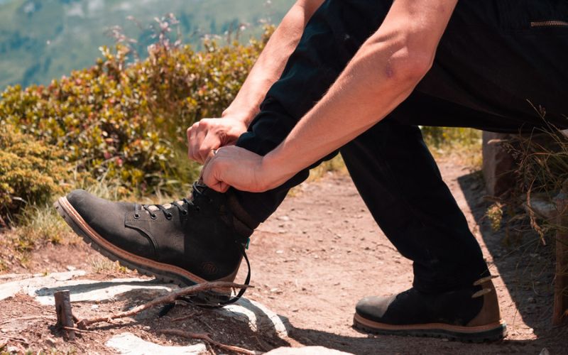 12 Jenis Sepatu, Kenapa Harus Menggunakan Jenis yang Tepat?
