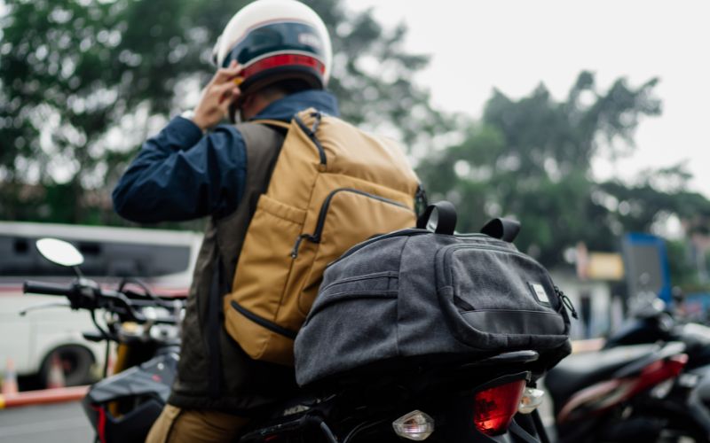 5 Teknik Packing Baju Efektif, Optimalkan Ruang yang Ada!