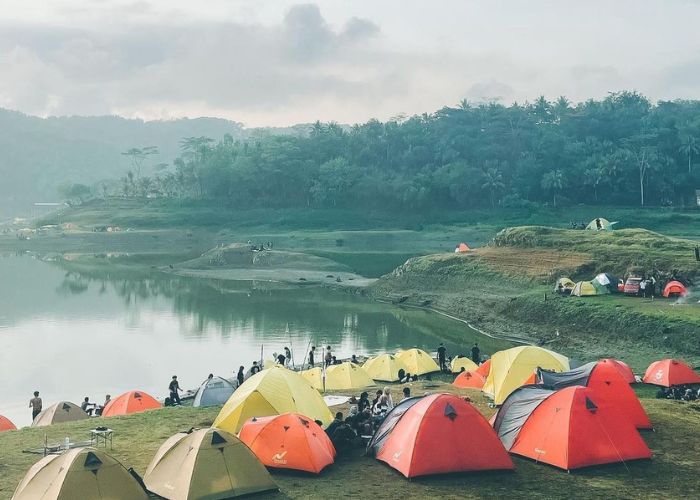 Tips Camping di Waduk Sermo Agar Seru dan Berkesan