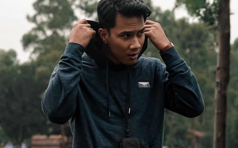 4 Tips Memilih Outfit ke Hutan Pinus, Keren Bareng EIGER Adventure!