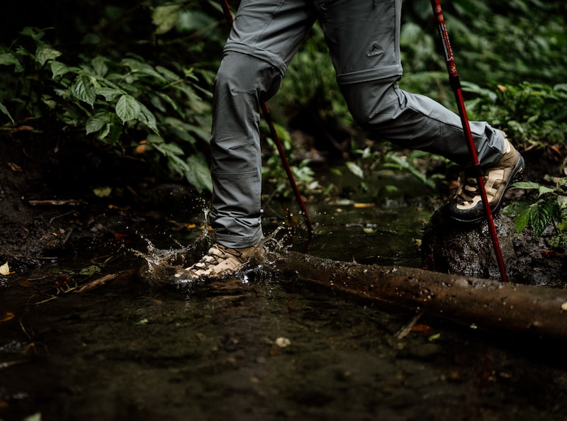 4 Rekomendasi Sepatu Trekking Terbaik dari EIGER Adventure